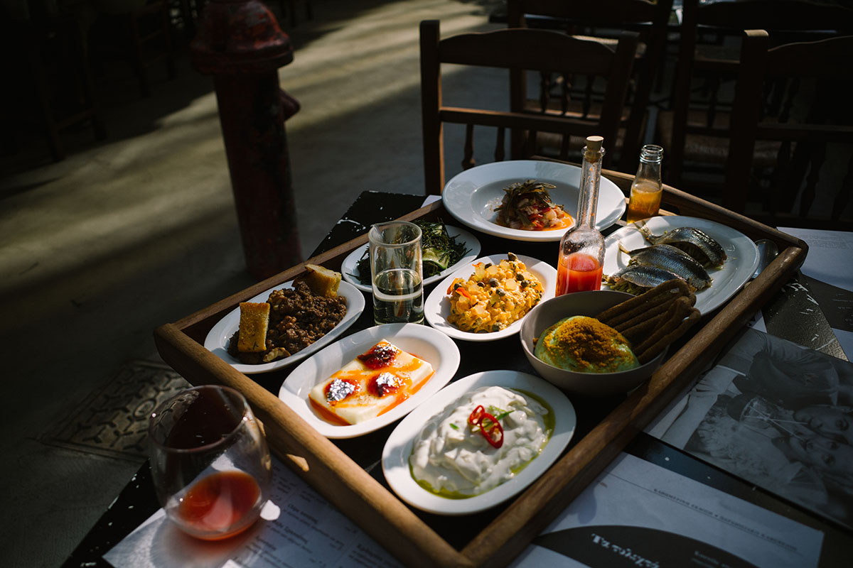 Athens Evening Food Tour: Plaka at Twilight